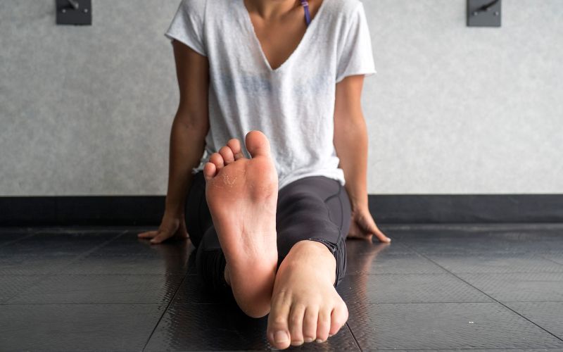 Feet Yoga: Simple Poses To Strengthen and Stretch Your Feet – basaho